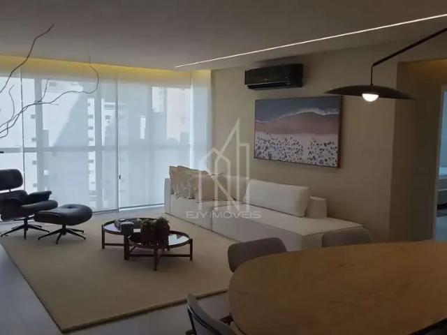 Apartamento para Venda em Balneário Camboriú/SC Centro 3 Quartos