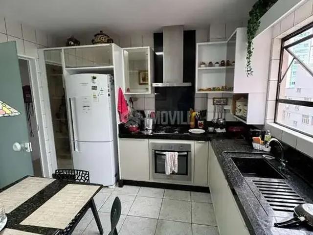 Apartamento para Venda em Balneário Camboriú/SC Centro 3 Quartos