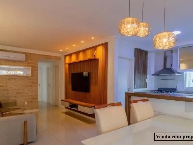 Apartamento para Venda em Balneário Camboriú/SC Centro 3 Quartos