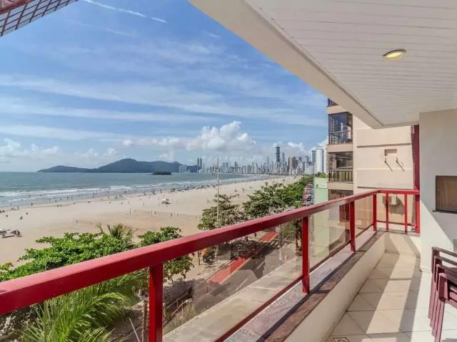 Apartamento para Venda em Balneário Camboriú/SC Centro 3 Quartos