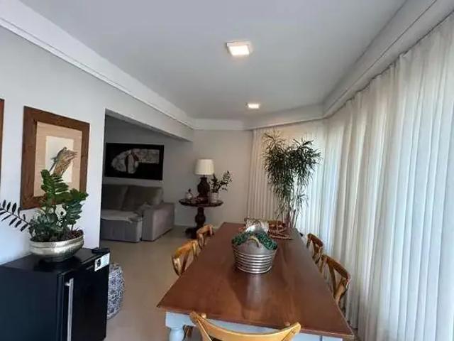 Apartamento para Venda em Balneário Camboriú/SC Centro 3 Quartos