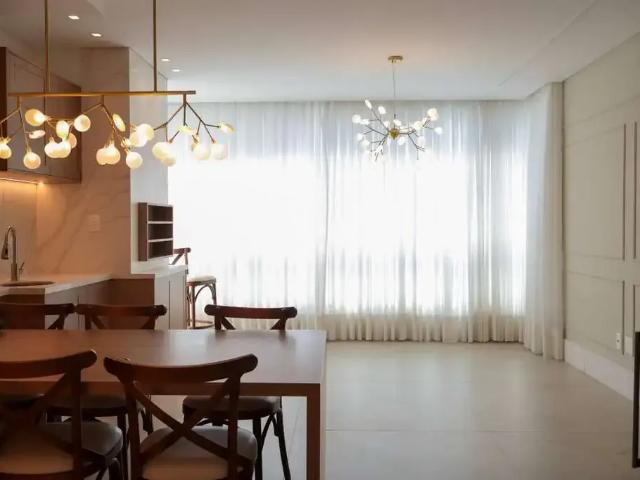 Apartamento para Venda em Balneário Camboriú/SC Centro 3 Quartos