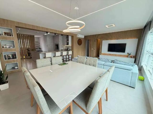 Apartamento para Venda em Balneário Camboriú/SC Centro 3 Quartos