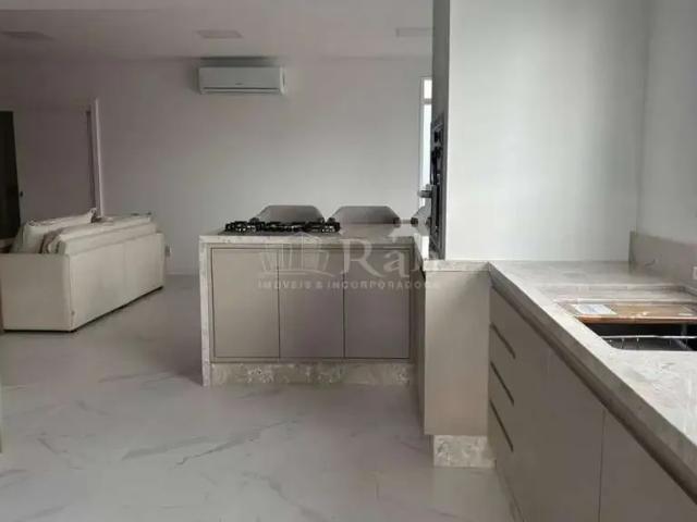 Apartamento para Venda em Balneário Camboriú/SC Centro 3 Quartos