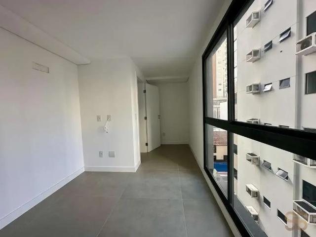 Apartamento para Venda em Balneário Camboriú/SC Centro 3 Quartos
