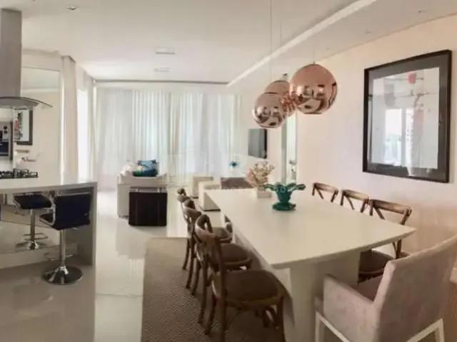 Apartamento para Venda em Balneário Camboriú/SC Centro 3 Quartos