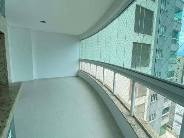 Apartamento para Venda em Balneário Camboriú/SC Centro 3 Quartos