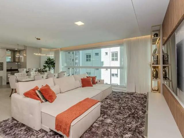 Apartamento para Venda em Balneário Camboriú/SC Centro 3 Quartos