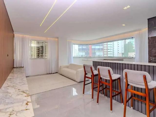 Apartamento para Venda em Balneário Camboriú/SC Centro 3 Quartos