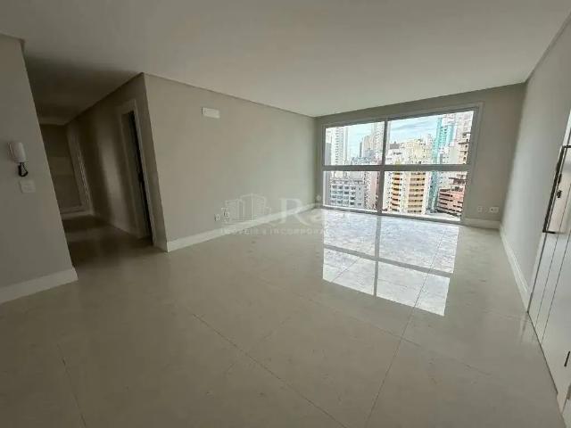Apartamento para Venda em Balneário Camboriú/SC Centro 3 Quartos
