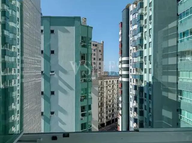 Apartamento para Venda em Balneário Camboriú/SC Centro 3 Quartos