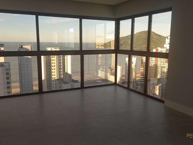 Apartamento para Venda em Balneário Camboriú/SC Centro 3 Quartos