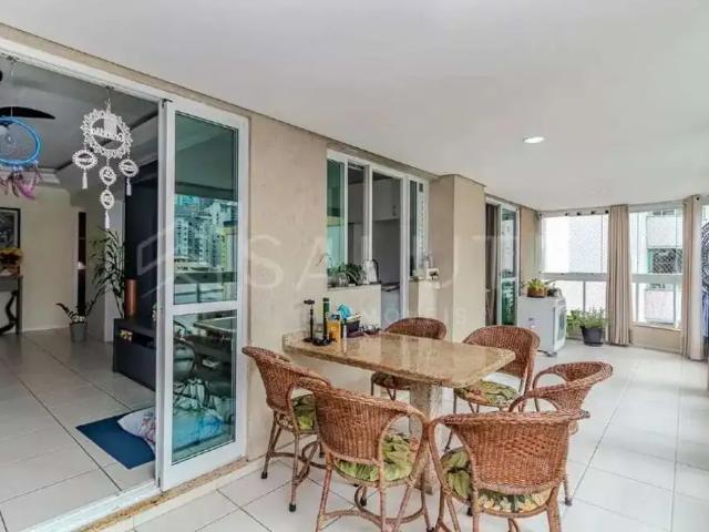 Apartamento para Venda em Balneário Camboriú/SC Centro 3 Quartos