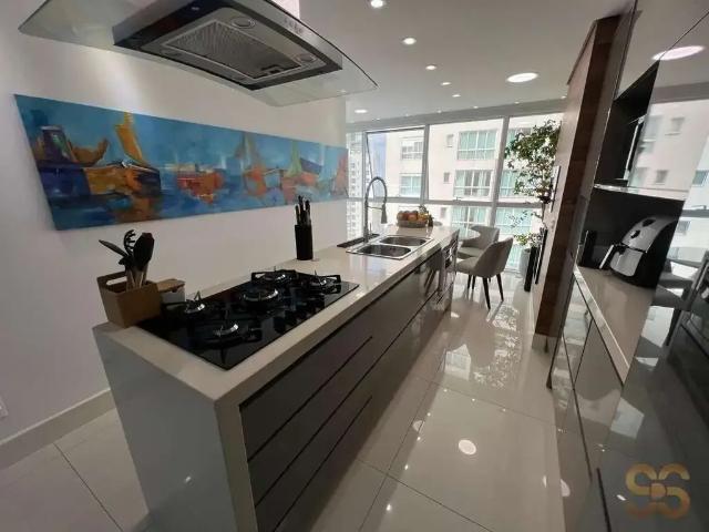 Apartamento para Venda em Balneário Camboriú/SC Centro 3 Quartos