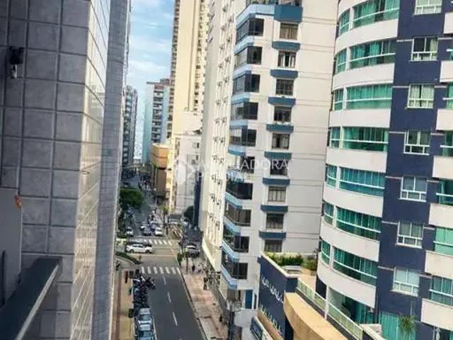 Apartamento para Venda em Balneário Camboriú/SC Centro 3 Quartos