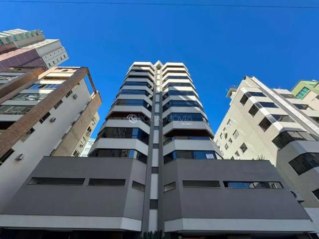 Apartamento para Venda em Balneário Camboriú/SC Centro 3 Quartos