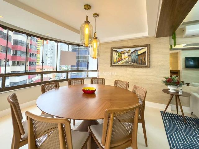Apartamento para Venda em Balneário Camboriú/SC Centro 3 Quartos