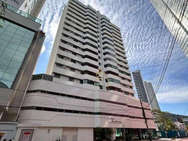 Apartamento para Venda em Balneário Camboriú/SC Centro 3 Quartos