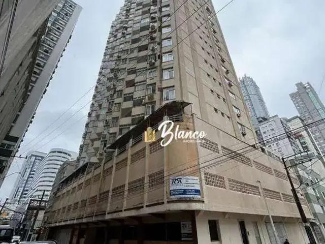 Apartamento para Venda em Balneário Camboriú/SC Centro 3 Quartos