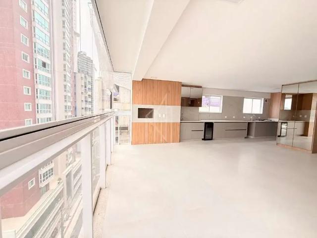 Apartamento para Venda em Balneário Camboriú/SC Centro 3 Quartos