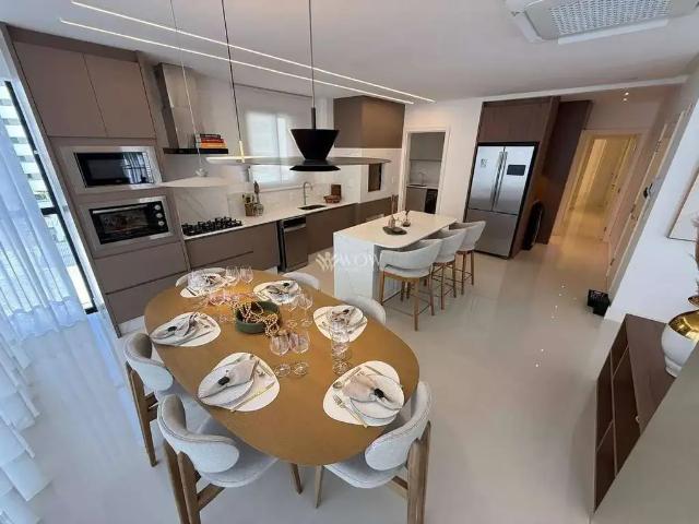 Apartamento para Venda em Balneário Camboriú/SC Centro 3 Quartos