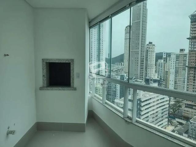 Apartamento para Venda em Balneário Camboriú/SC Centro 3 Quartos