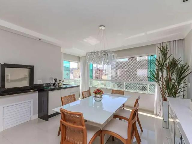 Apartamento para Venda em Balneário Camboriú/SC Centro 3 Quartos