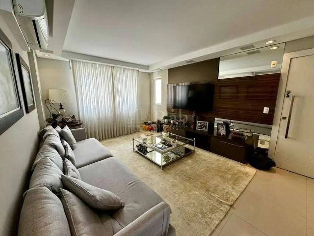 Apartamento para Venda em Balneário Camboriú/SC Centro 3 Quartos