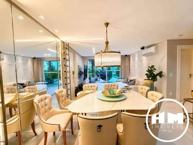 Apartamento para Venda em Balneário Camboriú/SC Centro 3 Quartos