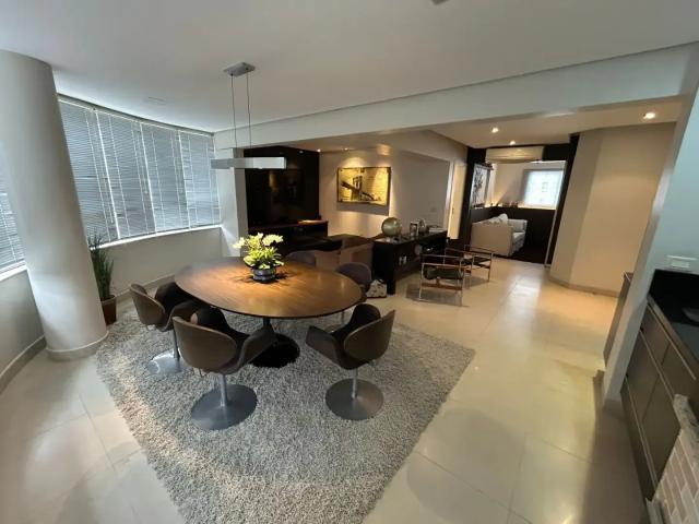 Apartamento para Venda em Balneário Camboriú/SC Centro 3 Quartos