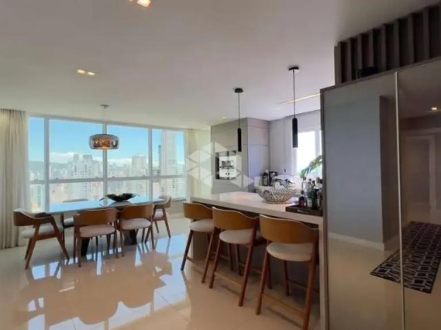 Apartamento para Venda em Balneário Camboriú/SC Centro 3 Quartos