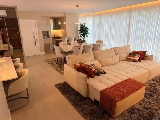Apartamento para Venda em Balneário Camboriú/SC Centro 3 Quartos