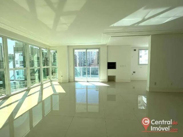 Apartamento para Venda em Balneário Camboriú/SC Centro 3 Quartos