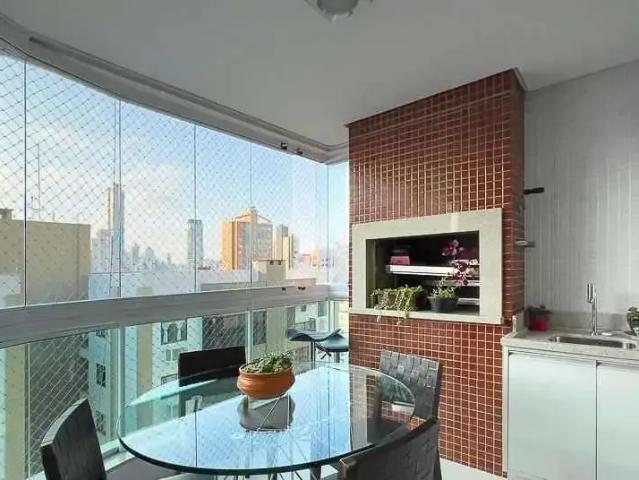 Apartamento para Venda em Balneário Camboriú/SC Centro 3 Quartos