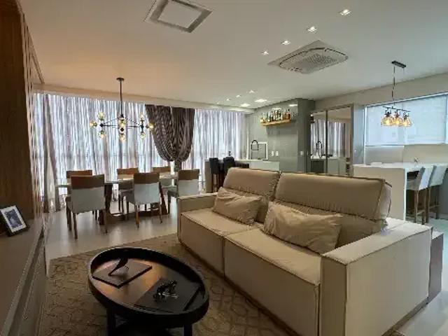 Apartamento para Venda em Balneário Camboriú/SC Centro 3 Quartos