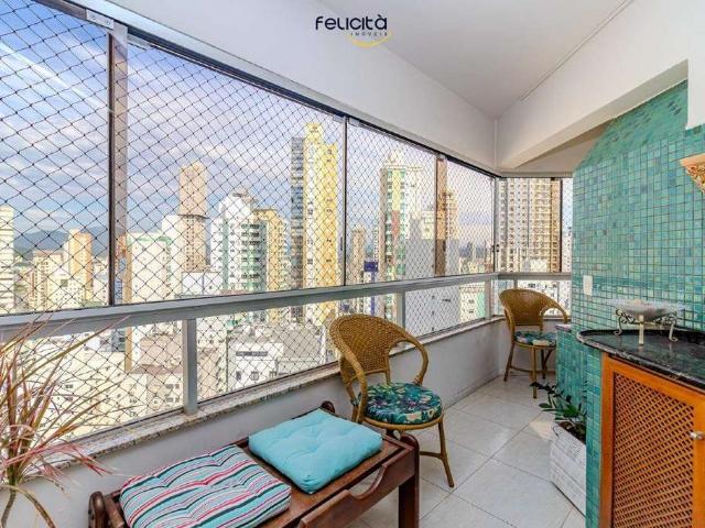 Apartamento para Venda em Balneário Camboriú/SC Centro 3 Quartos