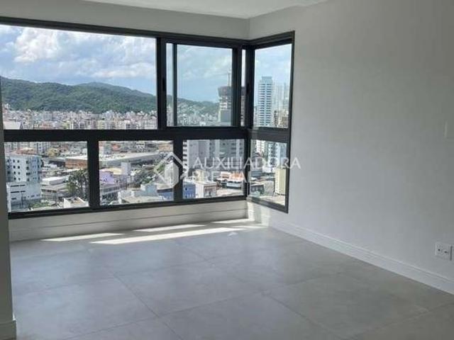Apartamento para Venda em Balneário Camboriú/SC Centro 3 Quartos