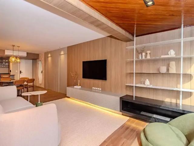 Apartamento para Venda em Balneário Camboriú/SC Centro 3 Quartos