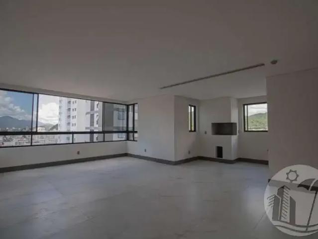 Apartamento para Venda em Balneário Camboriú/SC Centro 3 Quartos