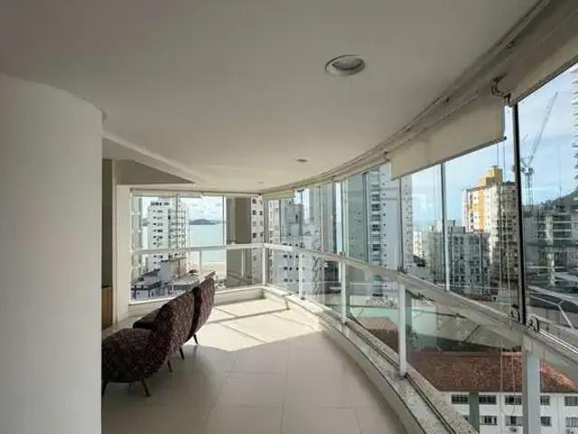 Apartamento para Venda em Balneário Camboriú/SC Centro 3 Quartos