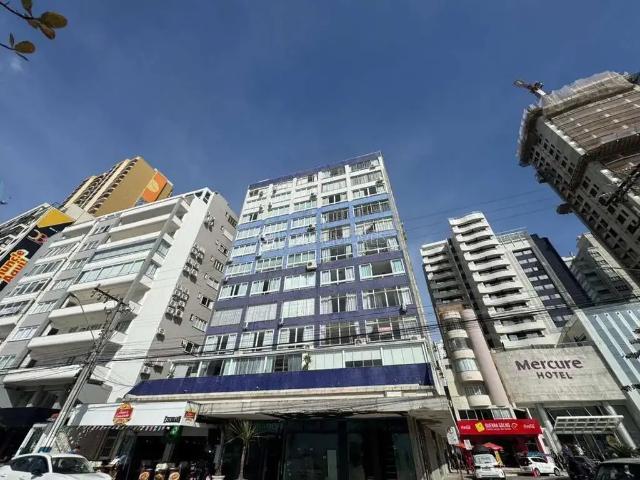 Apartamento para Venda em Balneário Camboriú/SC Centro 3 Quartos