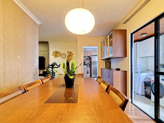 Apartamento para Venda em Balneário Camboriú/SC Centro 3 Quartos