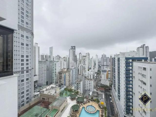 Apartamento para Venda em Balneário Camboriú/SC Centro 3 Quartos