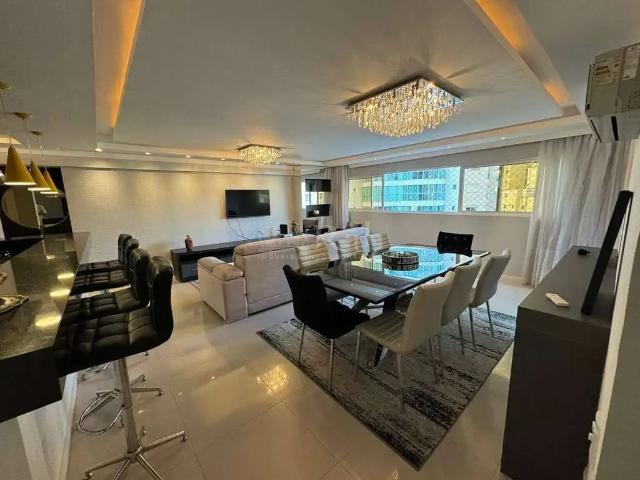 Apartamento para Venda em Balneário Camboriú/SC Centro 3 Quartos
