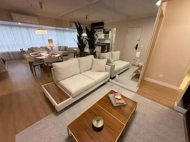 Apartamento para Venda em Balneário Camboriú/SC Centro 3 Quartos