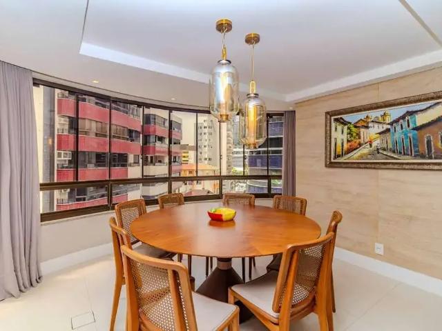 Apartamento para Venda em Balneário Camboriú/SC Centro 3 Quartos