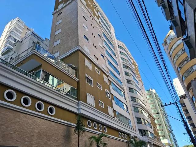 Apartamento para Venda em Balneário Camboriú/SC Centro 3 Quartos