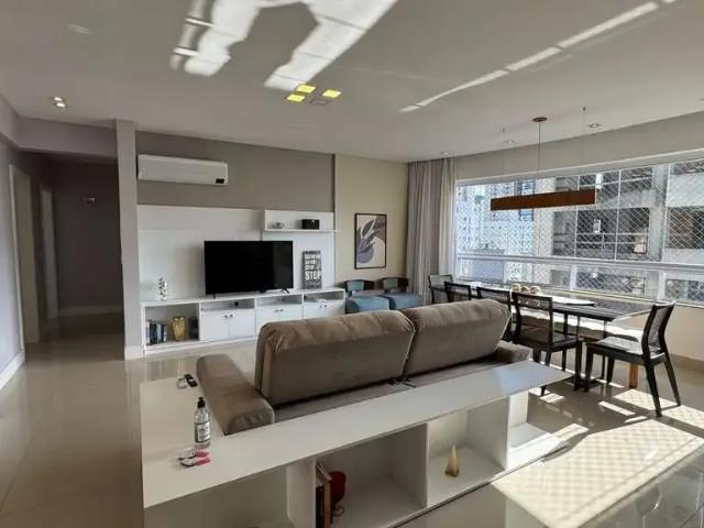 Apartamento para Venda em Balneário Camboriú/SC Centro 3 Quartos