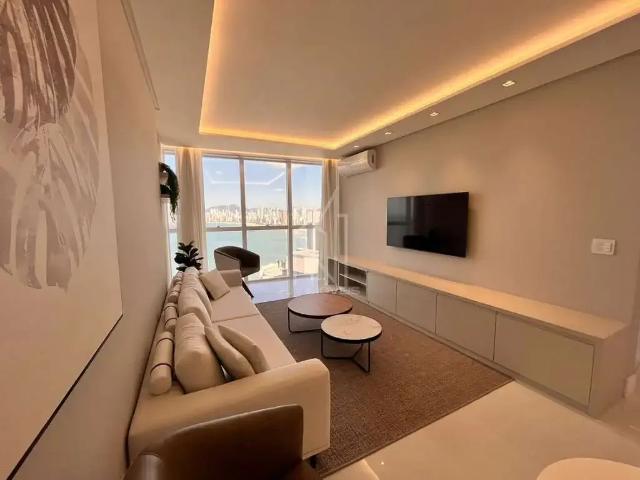 Apartamento para Venda em Balneário Camboriú/SC Pioneiros 4 Quartos