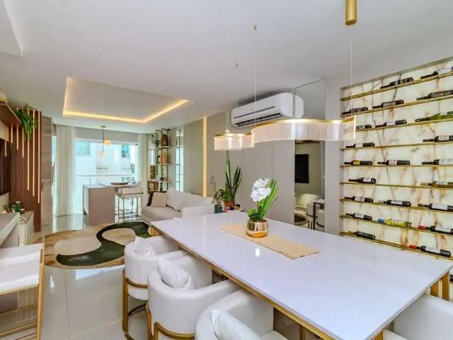 Apartamento para Venda em Balneário Camboriú/SC Pioneiros 4 Quartos